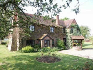 Residential Property Details, CADMORE END, Buckinghamshire Hunt & Nash ...